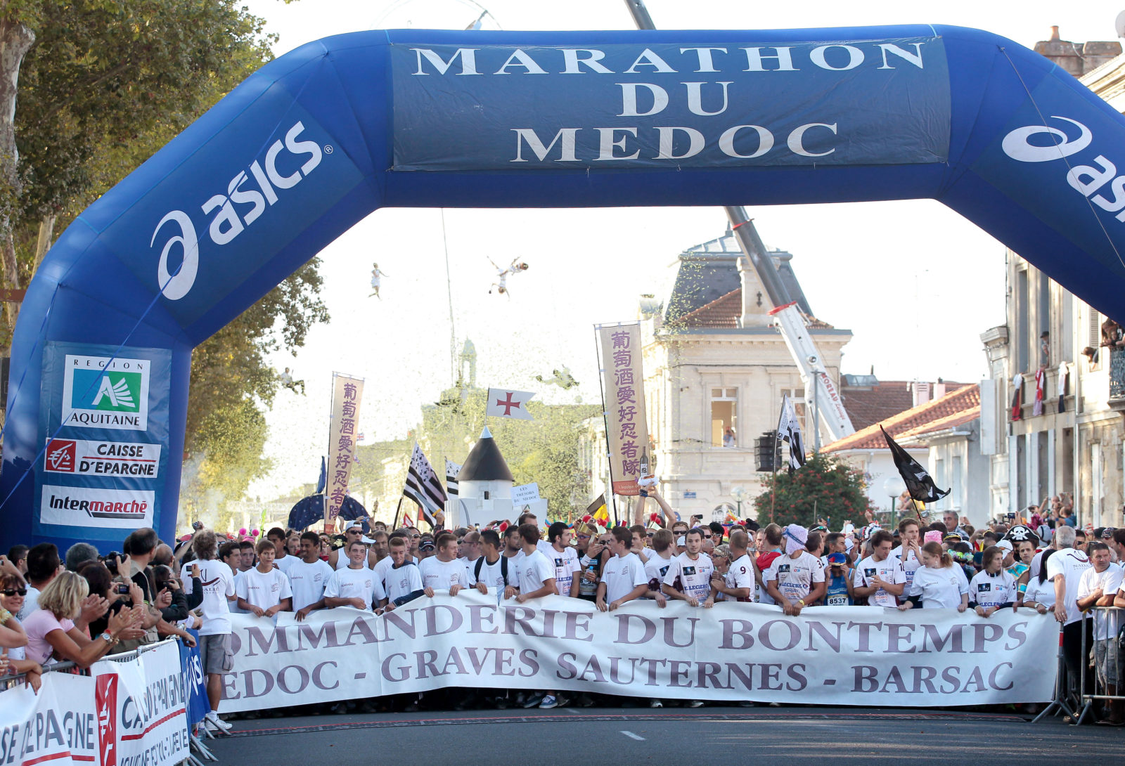 Marathon Where Runners Drink Wine And Eat Cheese Along The Way ...