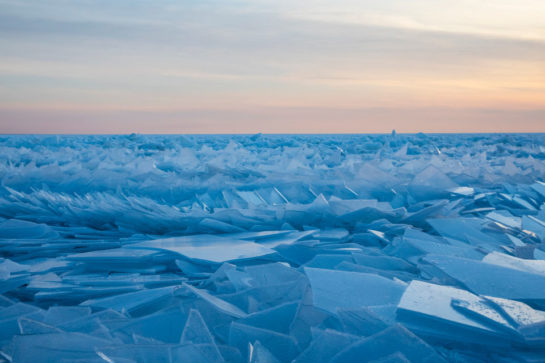 Frozen Lake Michigan Shatters Into Pieces And The Result Is Magical ...